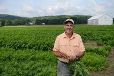 Case Study: Joe Czajkowski Farm – AgriSolar Clearinghouse